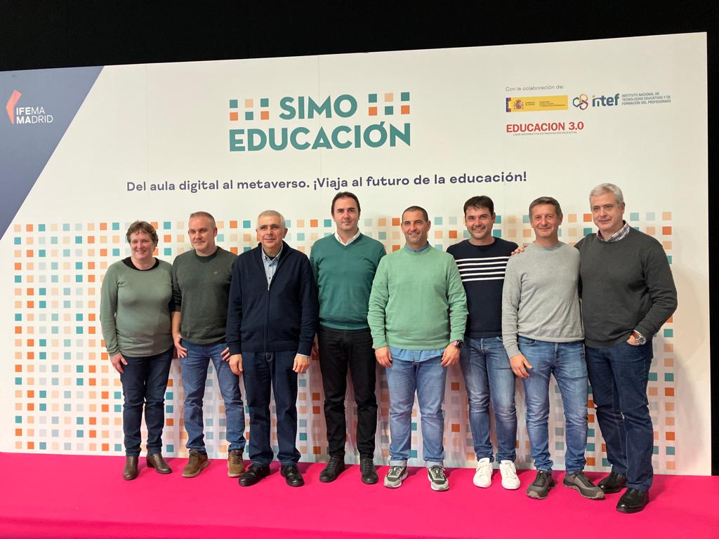 Los CSFA asisten a la feria SIMO Educación 2022 - Col·legi Sant ...
